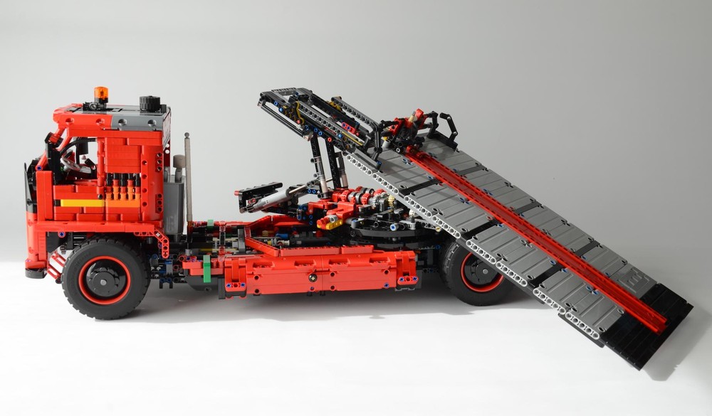 LEGO MOC 42082 C Model: Flatbed 180° Rotator Tilt Truck by dillonm ...