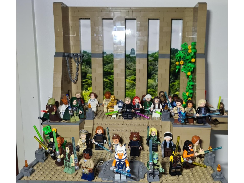 LEGO MOC-129938 Yavin 4 Temple, Grand Audience Chamber, minifig display ...