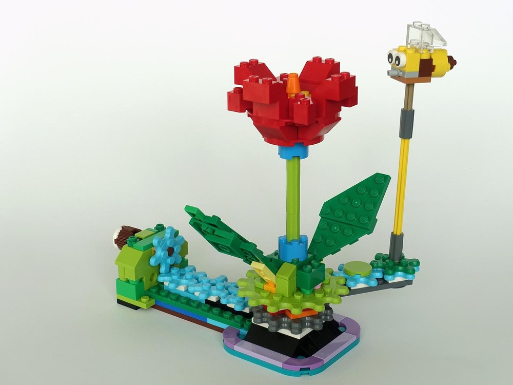 LEGO MOC 11019: Bee and Flower by Tomik | Rebrickable - Build with LEGO