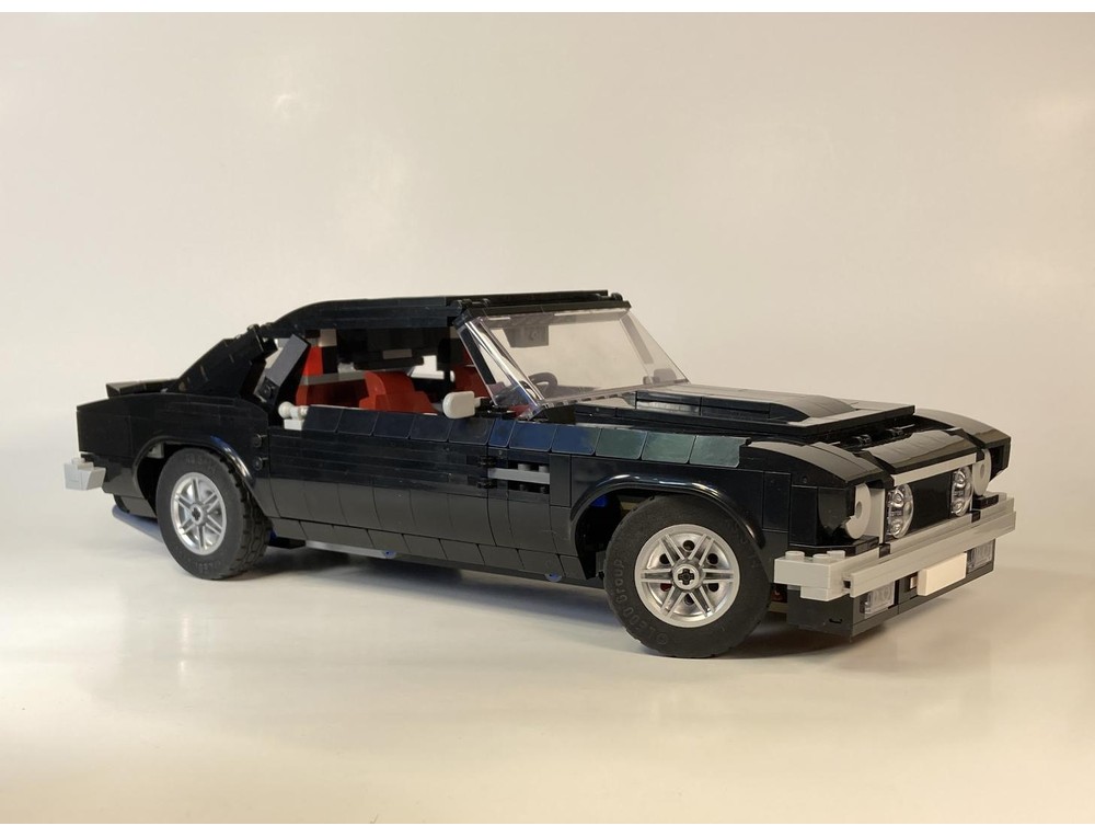 LEGO MOC 10304 z28 V8 Vantage 007 edition by BAM Mocs | Rebrickable ...