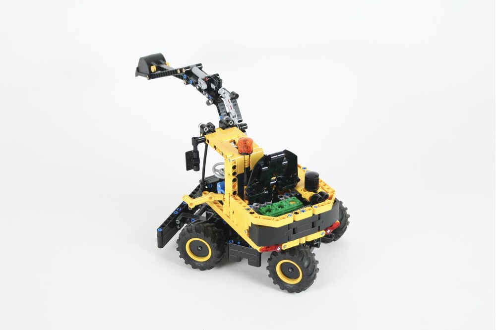 LEGO MOC Wheeled Excavator by thirdwigg | Rebrickable - Build with LEGO