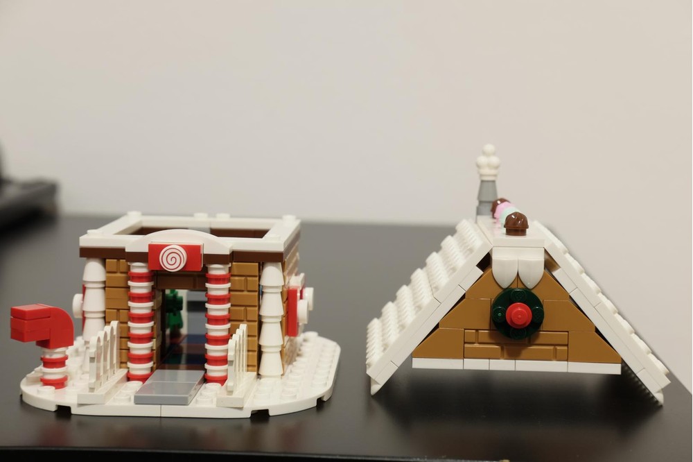 LEGO MOC Gingerbread House now with interior by confused_physicist ...