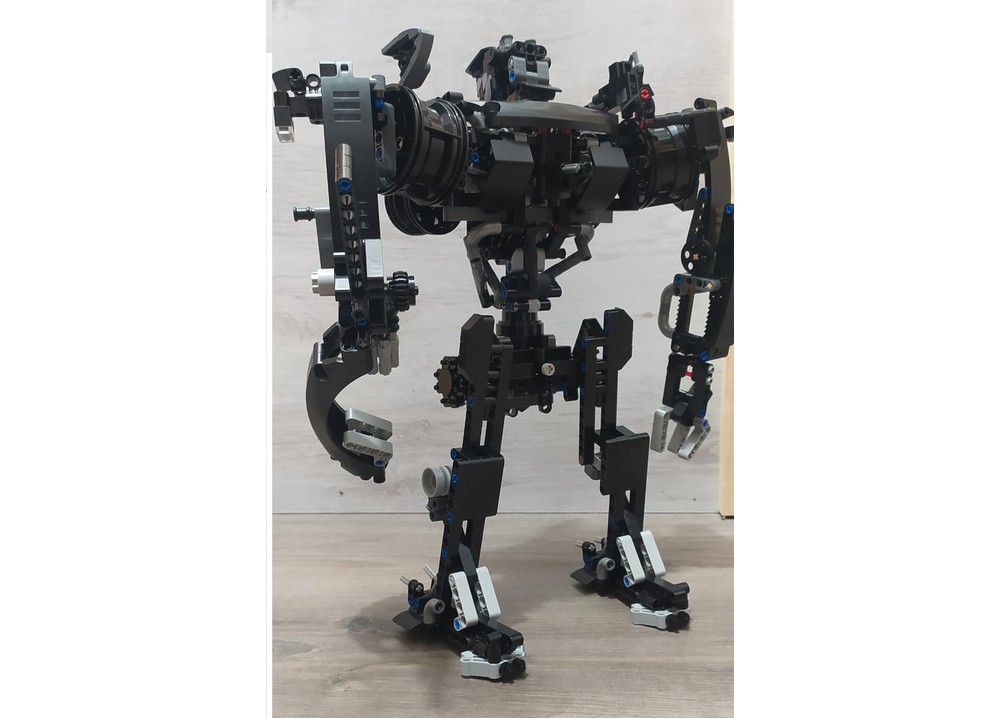 LEGO MOC 42127 - RoboCain by ale0794 | Rebrickable - Build with LEGO