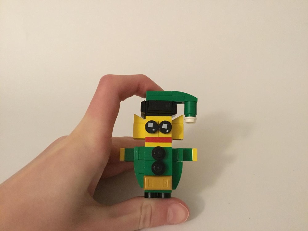 LEGO MOC-131558 Advent build #8- Elf by LEGOSassMaster | Rebrickable ...
