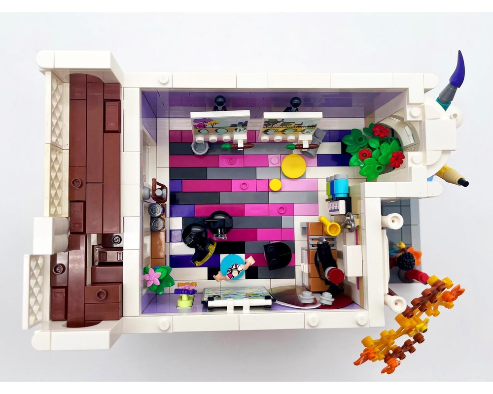 Lego Moc Emmas Art School By Ibrickeditup Rebrickable Build With Lego