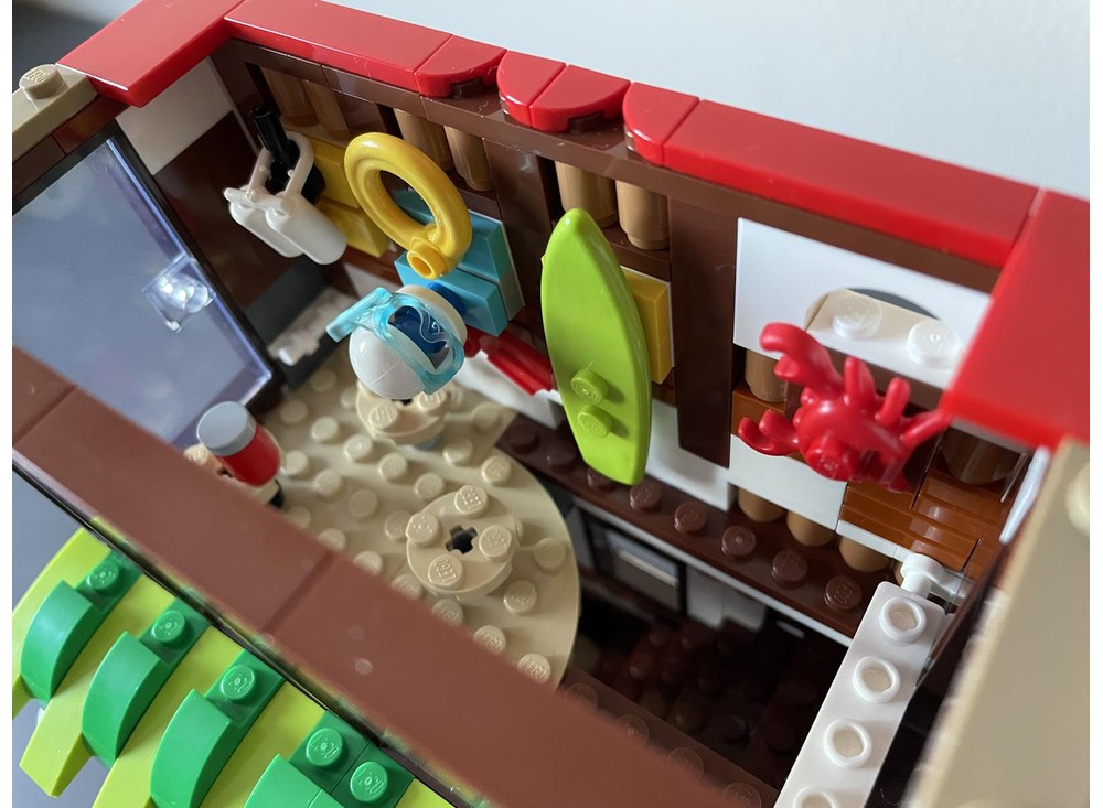 LEGO MOC Surf Bar & Grill Modular Alternate build (2x 31118) by re ...