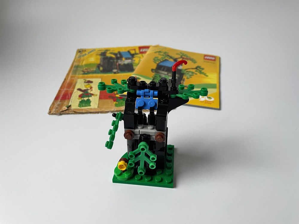 LEGO MOC Mini Forest Hideout by Bricks_Composer | Rebrickable - Build ...