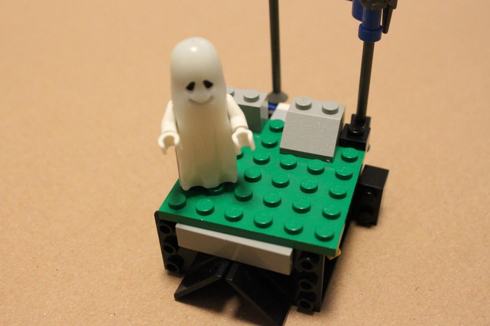 LEGO MOC 6034 Graveyard (Alt. Build) by Mandarini | Rebrickable - Build ...