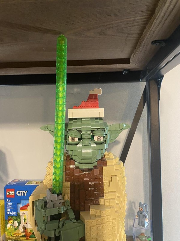 LEGO MOC-132340 Yoda (75255) Christmas Santa Hat Star Wars by Chubbie ...