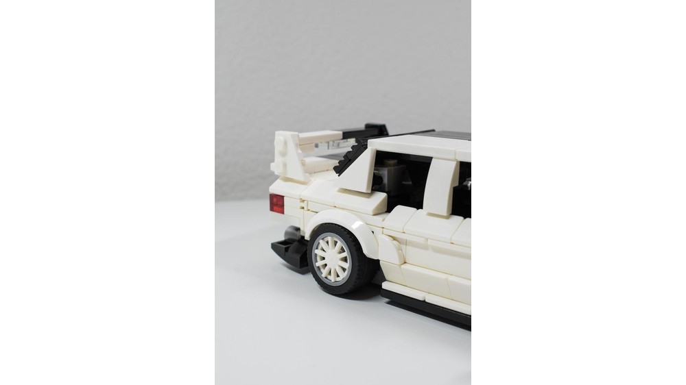 LEGO MOC-132461 Mercedes 190E NFS Unbound by mcgwerks | Rebrickable ...