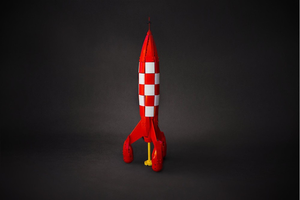 Lego Moc F01 Retro Moon Rocket Inspired By Tintin 1150 Ultimate