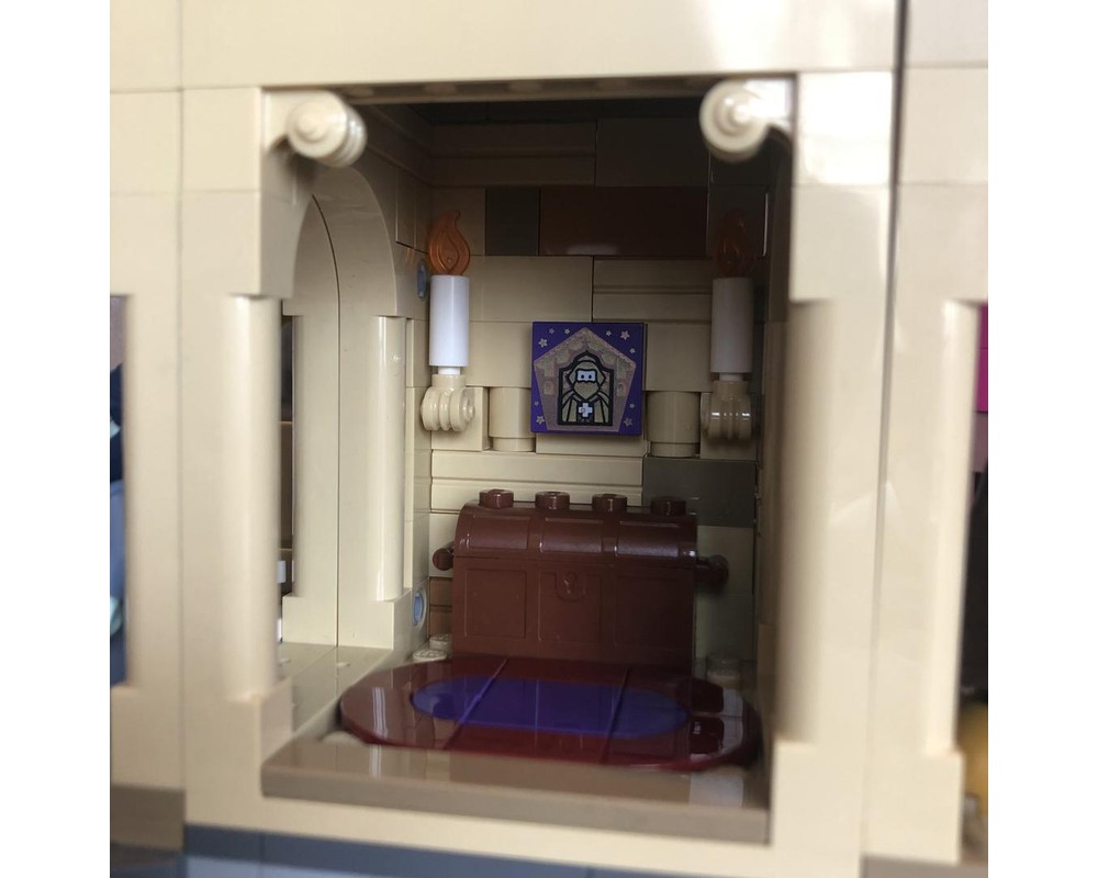 LEGO MOC Chocolate Frog Card Corridor by halfbrickprincess ...