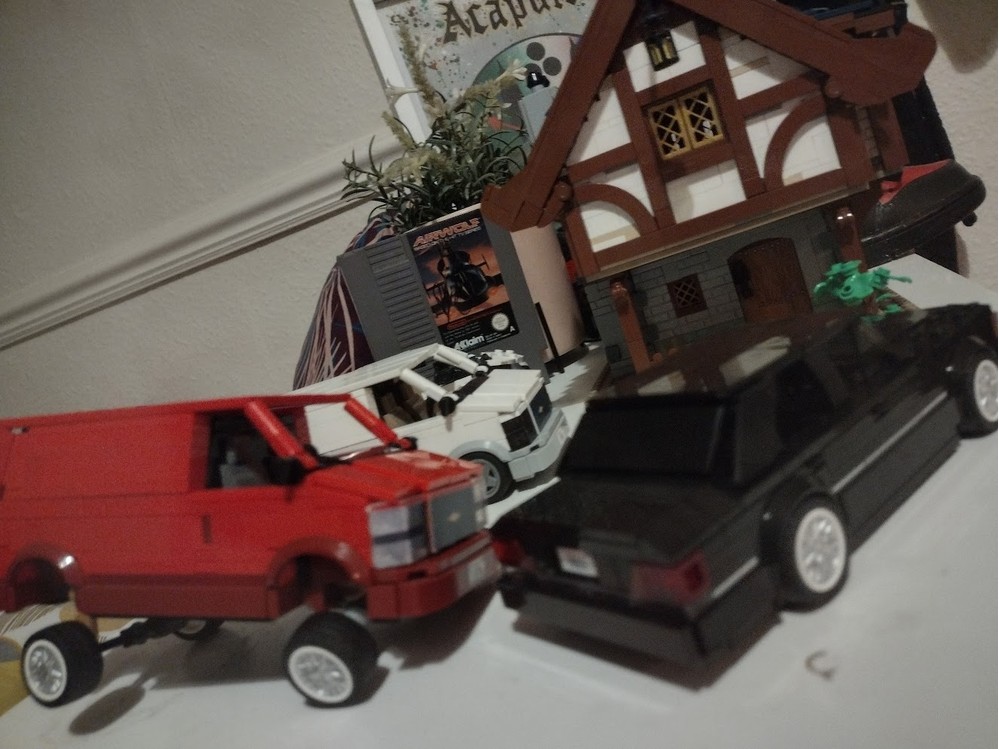 LEGO MOC Astro Van Lowrider Upgrade by EvilEnderman | Rebrickable ...