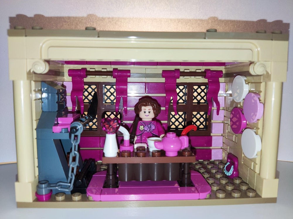 LEGO MOC HP Modular - Umbridges Office by Pandabrickable | Rebrickable ...