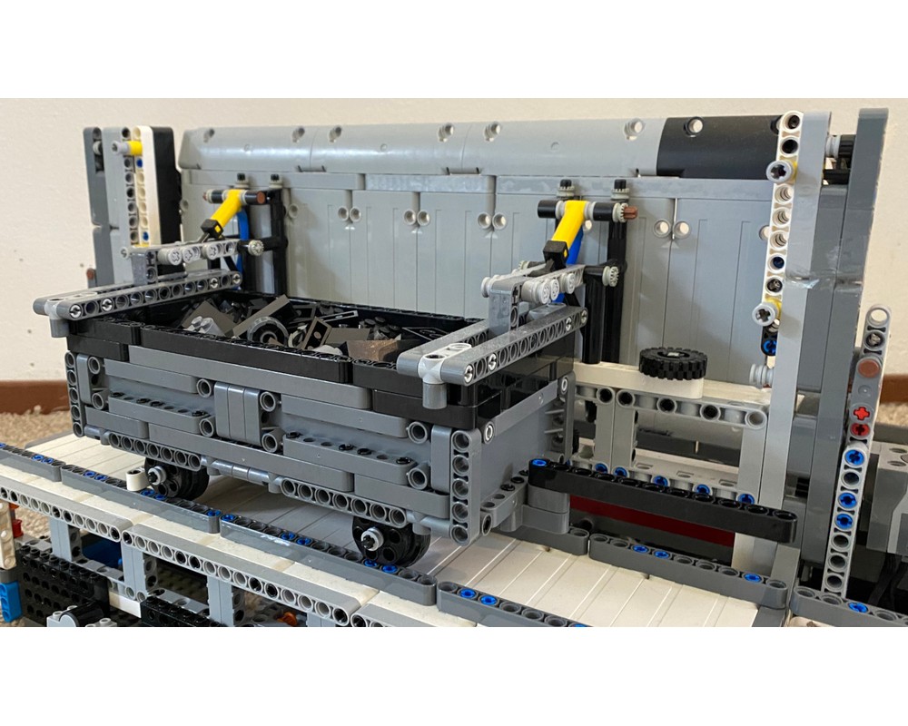 LEGO MOC Moving Belts and Guide by Technic TRAIN Man | Rebrickable ...