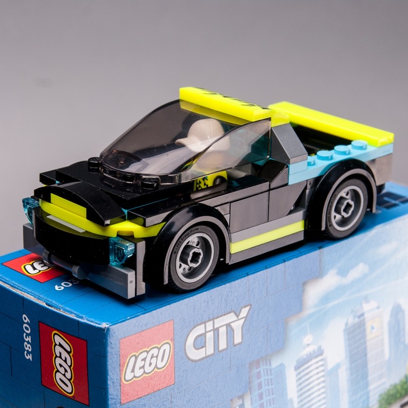 LEGO MOC 60383 EV Pickup by Keep On Bricking | Rebrickable - Build with ...