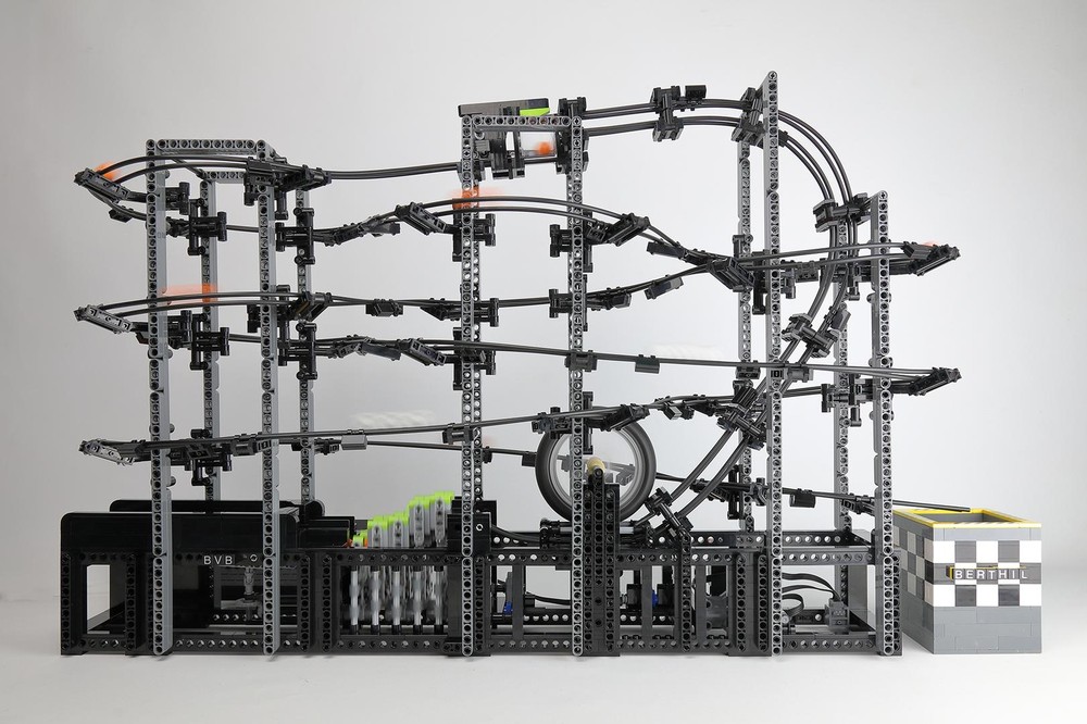 Lego Moc Ball Shooter Marble Run V2 Gbc By Berthil Rebrickable