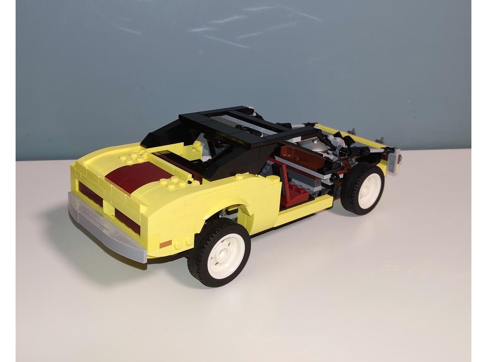 LEGO MOC-136067 10271 Half Life 2 Charger by Kirvet | Rebrickable ...