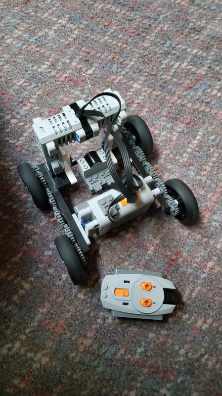 LEGO MOC Simple RC Car by TheAlternateBuilds | Rebrickable - Build with ...