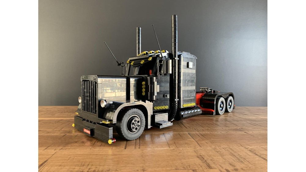 LEGO MOC Black&Red frame Peterbilt 2023 by laouaistechnic | Rebrickable ...