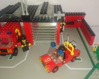 LEGO Set 6382-1 Fire Station (1981 Town > Classic Town) | Rebrickable ...