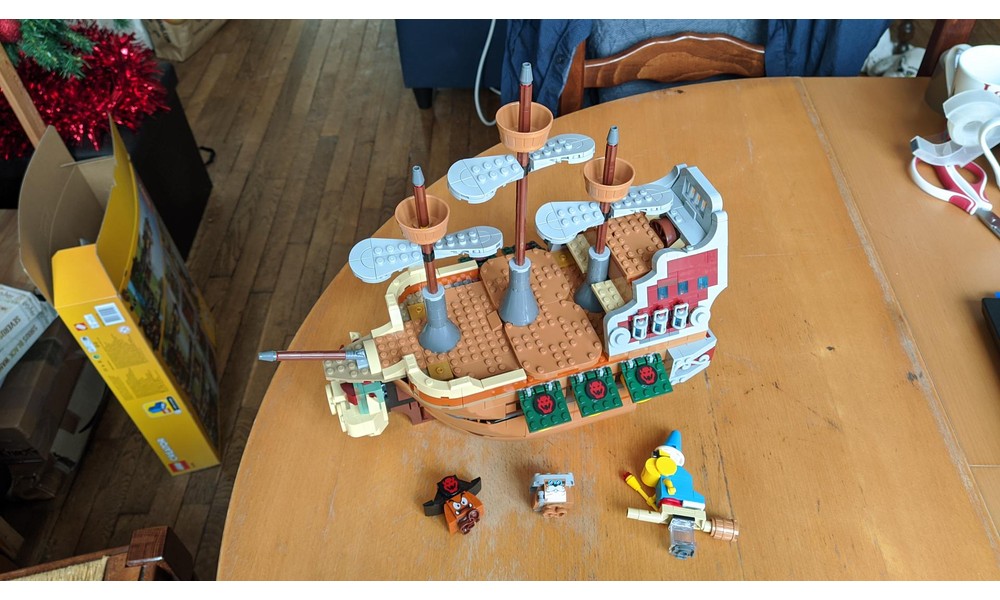 LEGO MOC 71391 Bowser's Airship MOD (3 masts) by Neits89 | Rebrickable ...