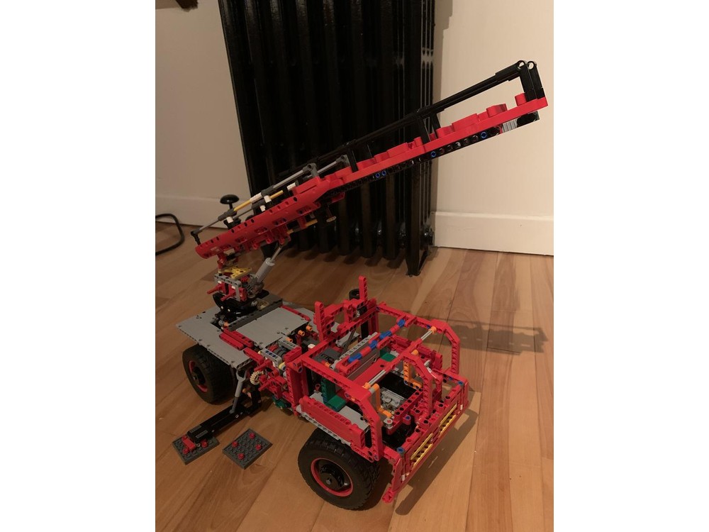 Lego Moc 42082 Moc Firetruck By Gaitquebec Rebrickable Build With Lego