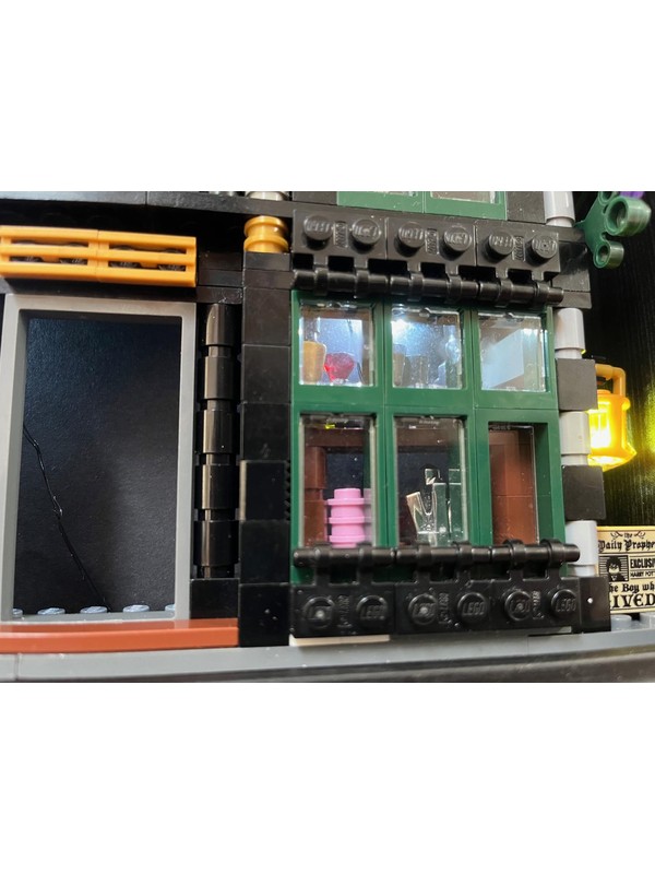 LEGO MOC Diagon Alley in photo frame by bogiboy | Rebrickable - Build ...