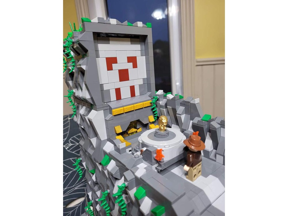 Lego Moc Indiana Jones Escape By Jedi Plb Rebrickable Build With Lego