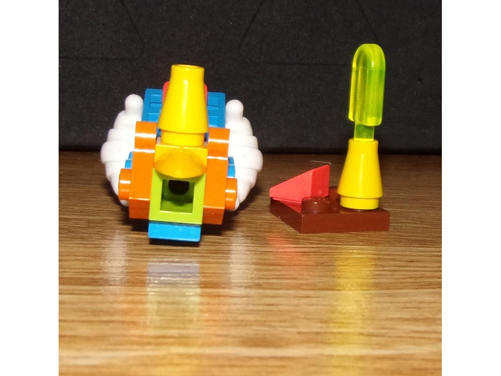 LEGO MOC 30548 - Bizarre Duck by JusTiCe8 | Rebrickable - Build with LEGO