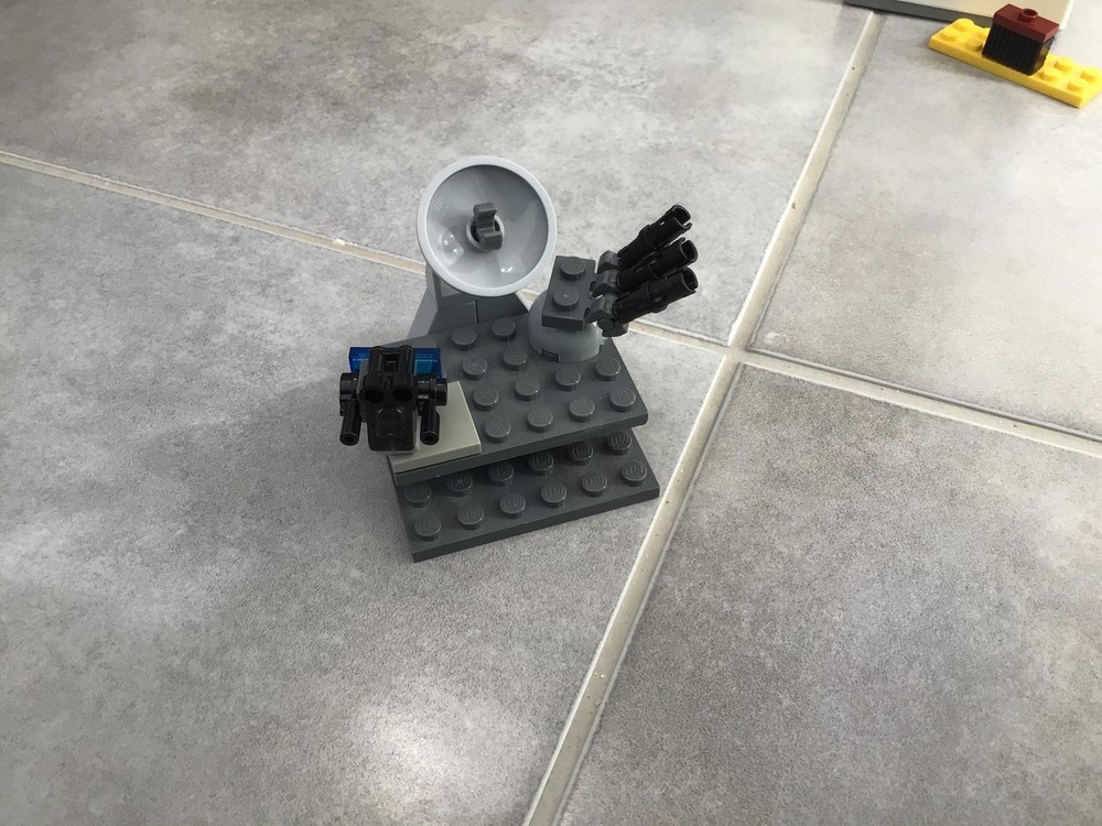 LEGO MOC Mini Empire radar station + 3 lasers + small spaceship by ...