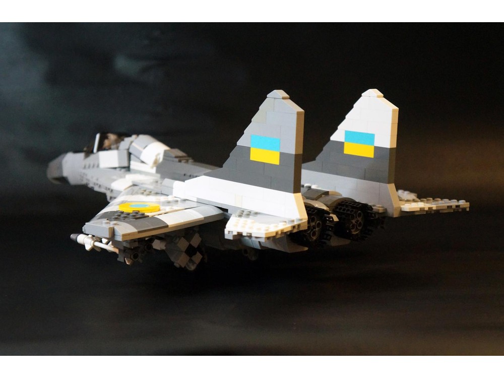 LEGO MOC Mig-29 Fulcrum by Paulmanaitor | Rebrickable - Build with LEGO