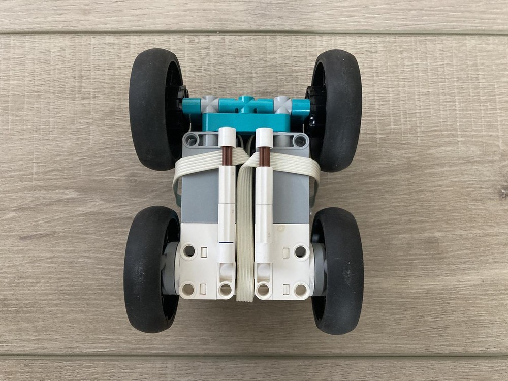 Lego Moc Motorized Vehicle Base By Bd Technic Rebrickable Build