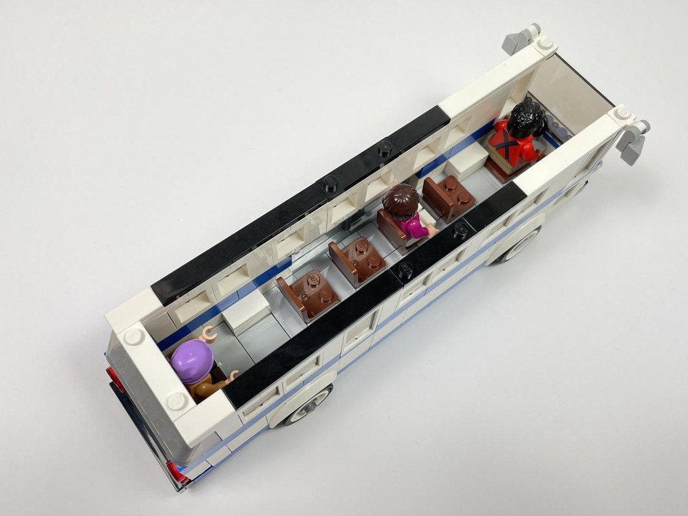LEGO MOC Vintage NY-style Bus by iron_foot | Rebrickable - Build with LEGO