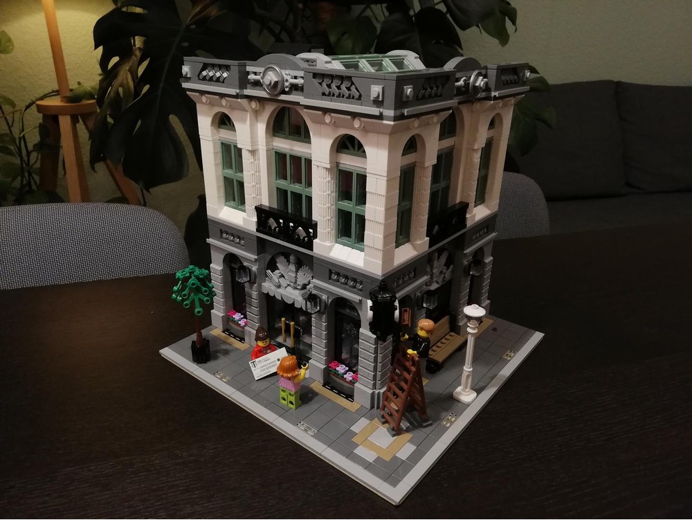 LEGO MOC-140087 The Great Brick Bank (10251) by Steven8D | Rebrickable ...
