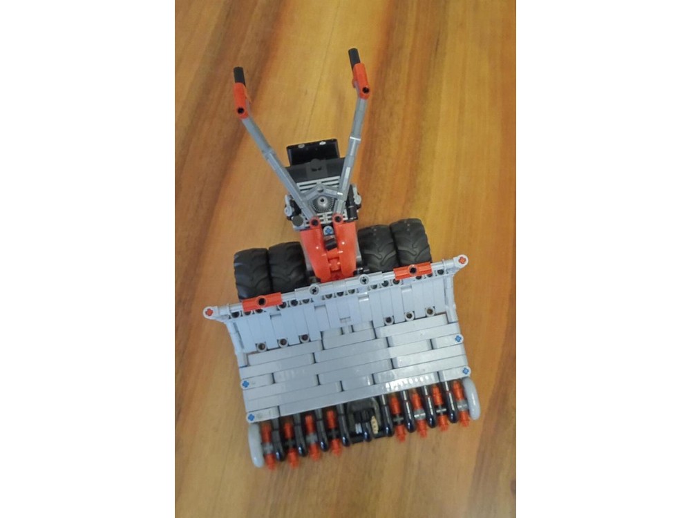 LEGO MOC Single-axle tractor with twin tires and PTO on/off by Larsagri ...