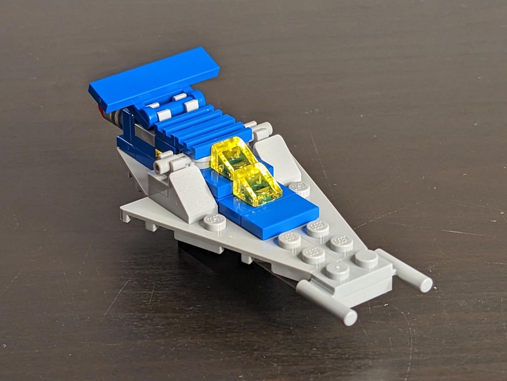 LEGO MOC Micro Space Cruiser by hikaru755 | Rebrickable - Build with LEGO