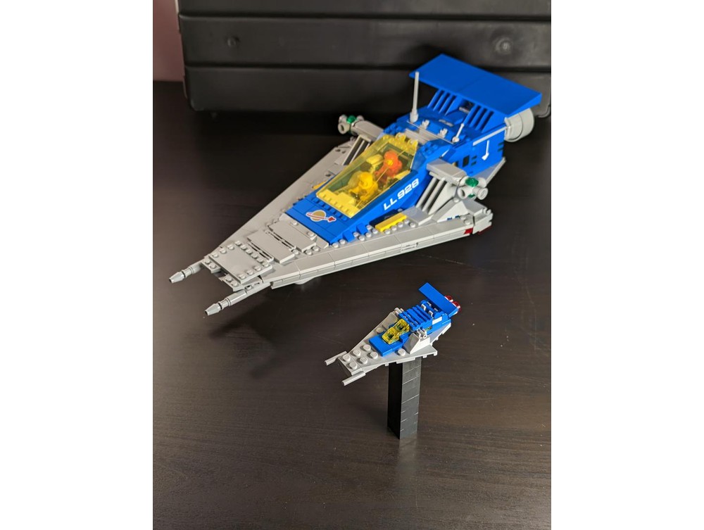 Lego Moc Micro Space Cruiser By Hikaru755 Rebrickable Build With Lego