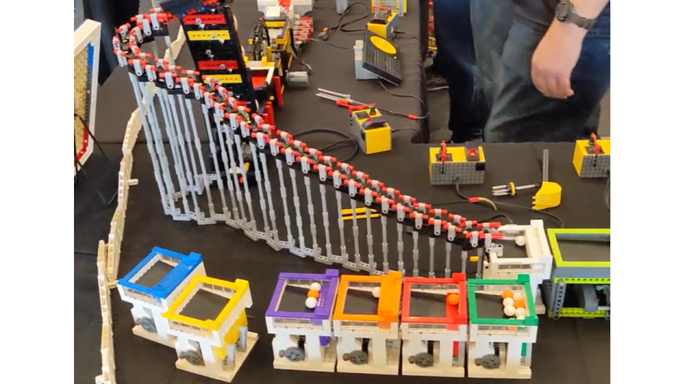 Lego Moc 10x10 Stepper Interactive Build With Shared Power By Woline Rebrickable Build With Lego