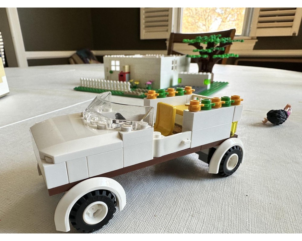 LEGO MOC Sunshine Convertible by hughesathome | Rebrickable - Build ...