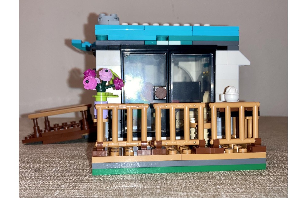 LEGO MOC Houseboat (31139) by Heaventree | Rebrickable - Build with LEGO