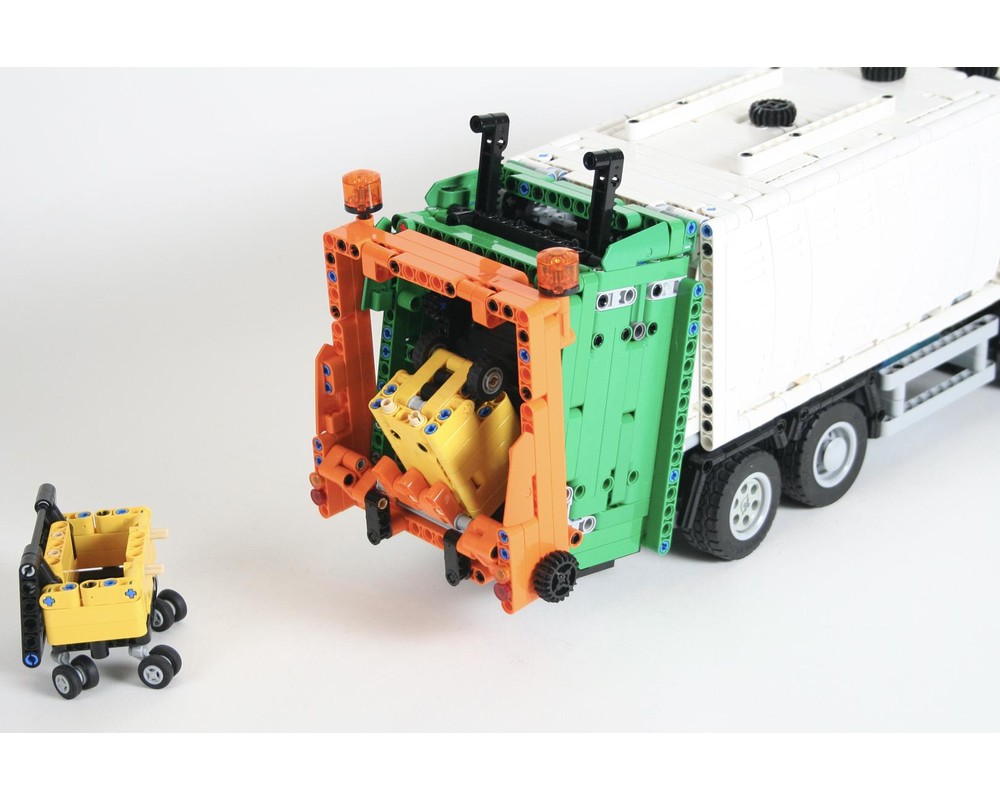 LEGO MOC Hybrid Garbage Truck by thirdwigg | Rebrickable - Build with LEGO