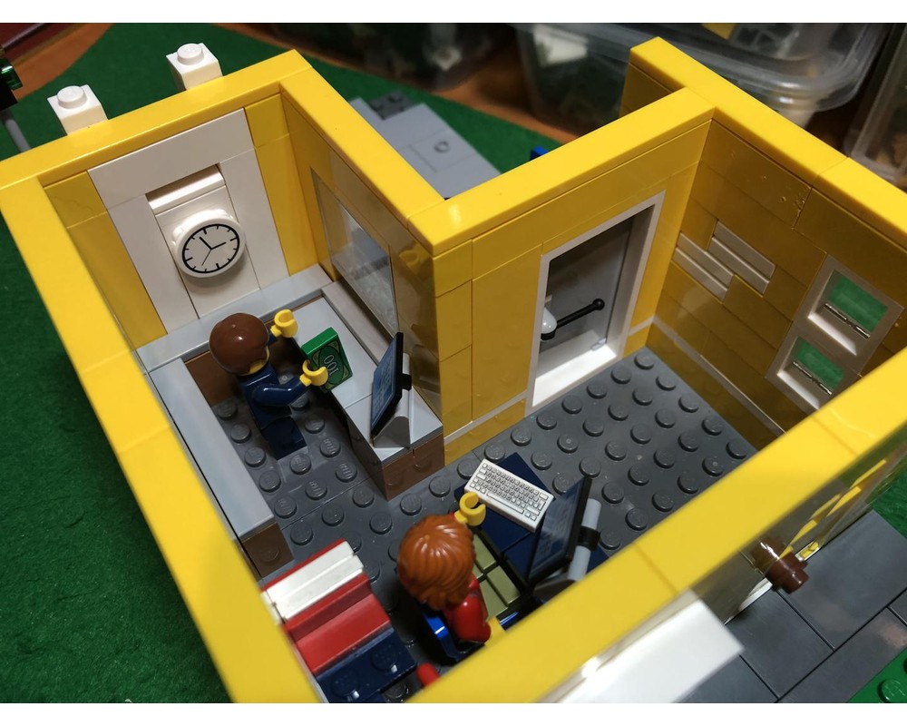 LEGO MOC City Bank 3661 by Lickety_Brick | Rebrickable - Build with LEGO