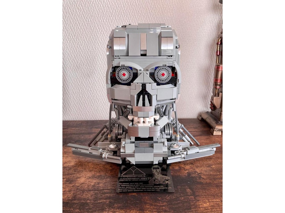 LEGO MOC Terminator 2 T-800 Endoskeleton by CreationCaravan (Brad ...