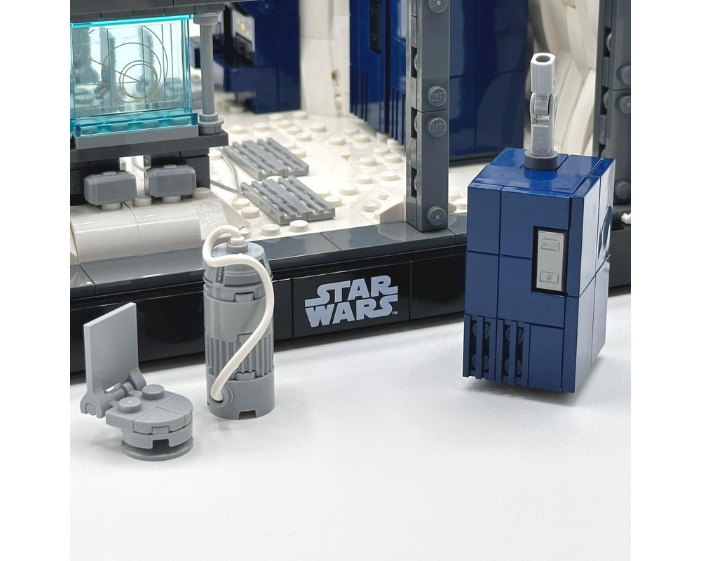 LEGO MOC Hoth Echo Base Command Center Diorama MOC by thecreatorrmocs ...