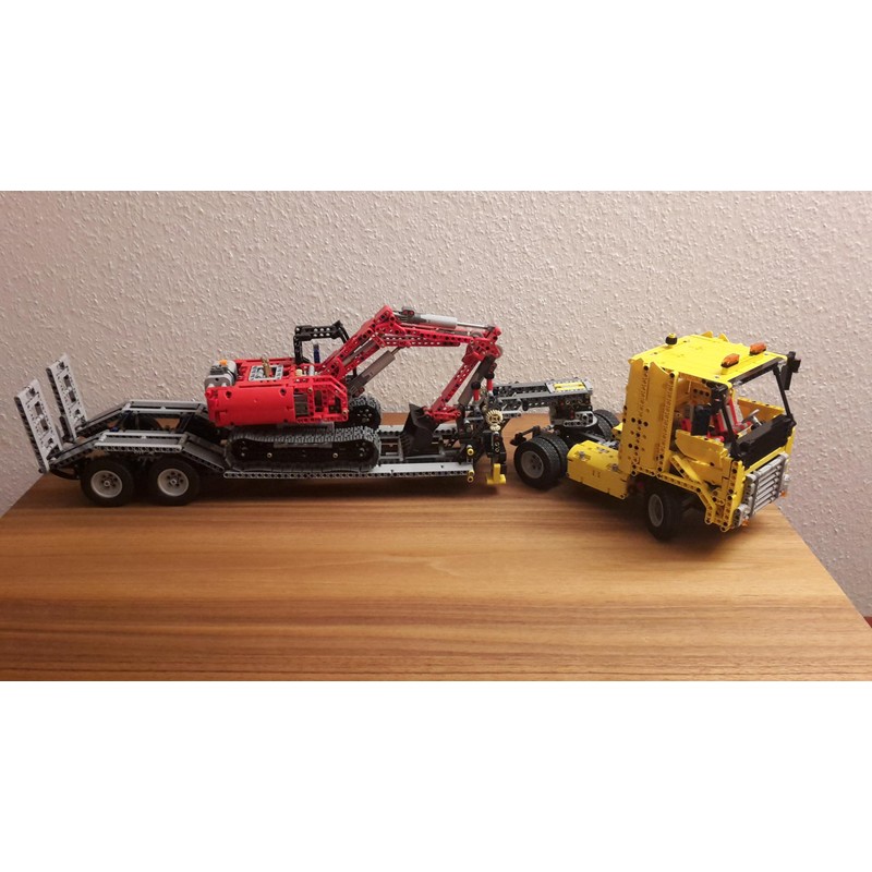 LEGO MOC Red Excavator by jb70 | Rebrickable - Build with LEGO