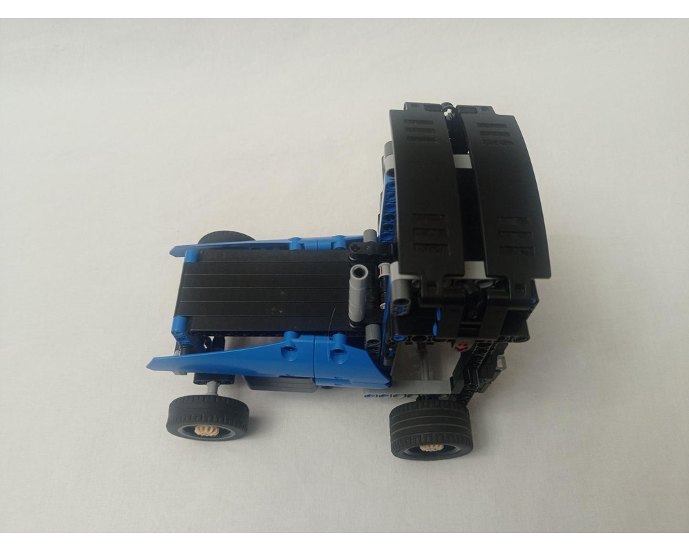 Lego Moc Tractor 42123 Alternative By Alexgam Rebrickable Build