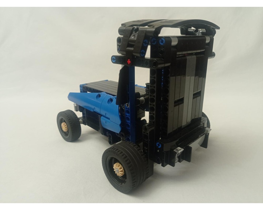 Lego Moc Tractor 42123 Alternative By Alexgam Rebrickable Build