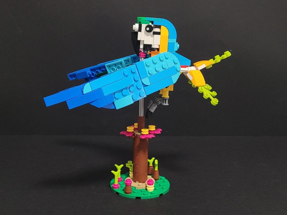 LEGO MOC 31136 Balancing parrot by jemunoz0 | Rebrickable - Build with LEGO