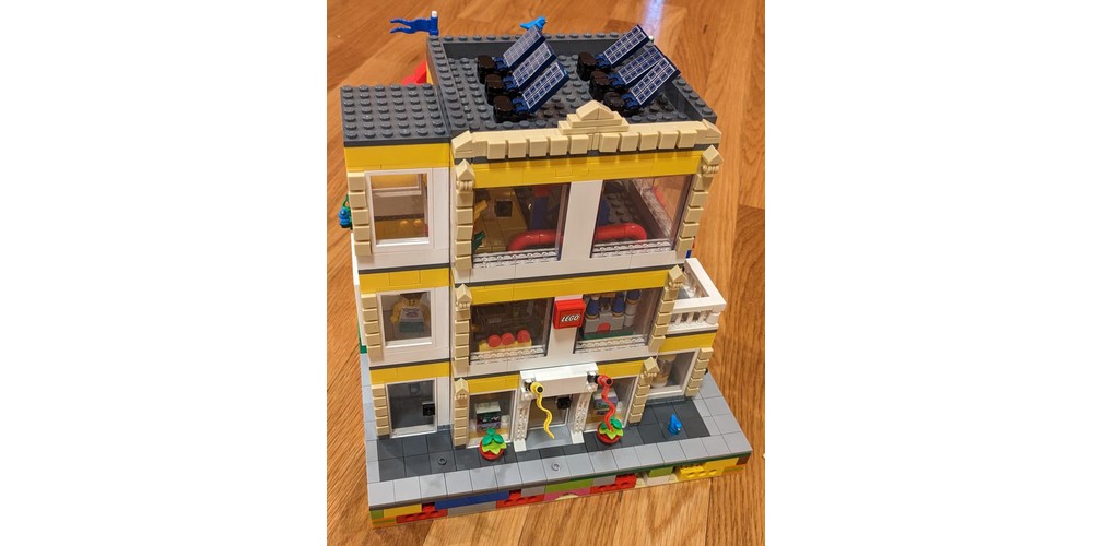 LEGO MOC Three-Floor Lego Store with Slides! by cscott | Rebrickable ...